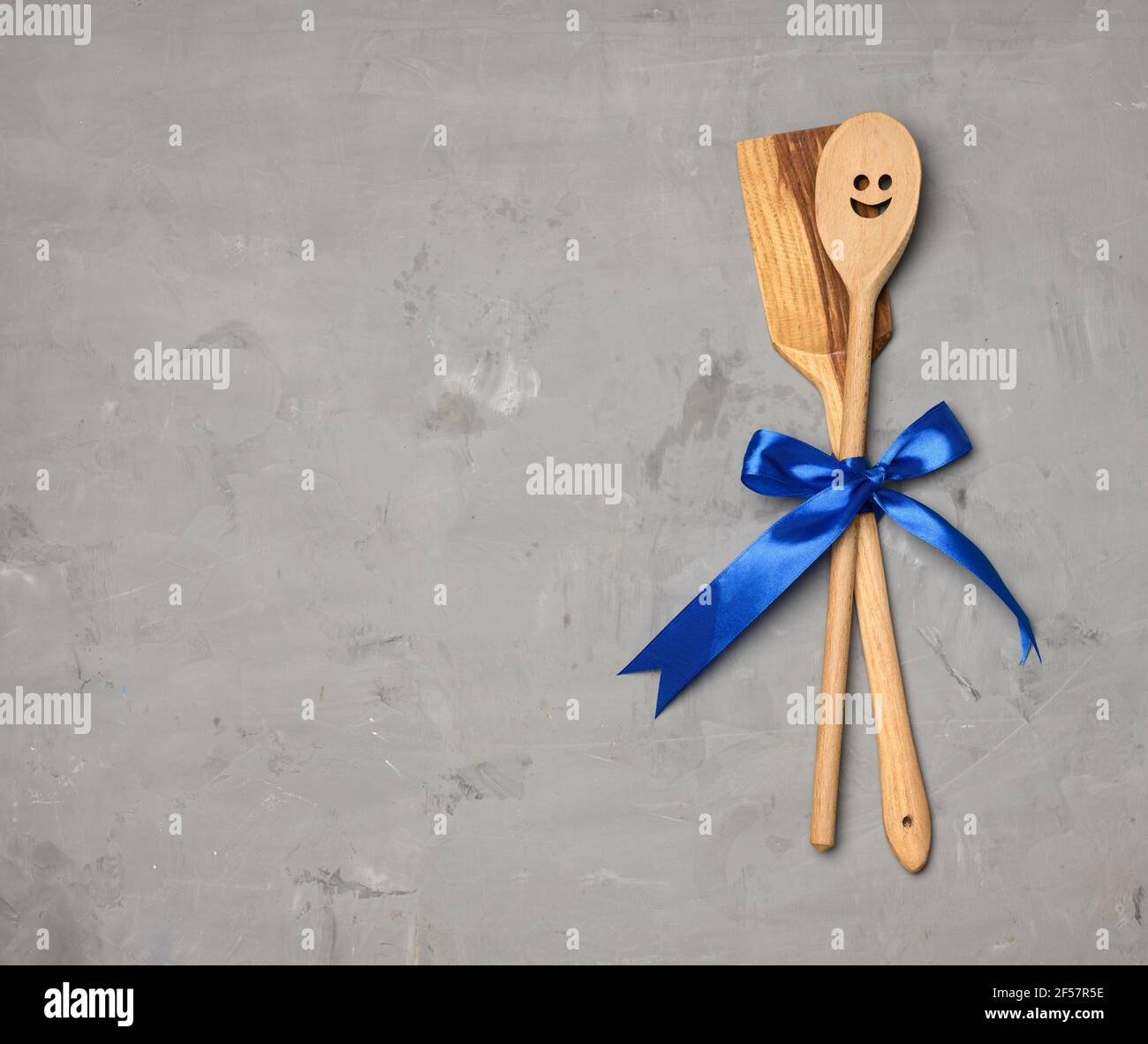 Cutlery tied ribbon vintage cutlery hi-res stock photography and images ...