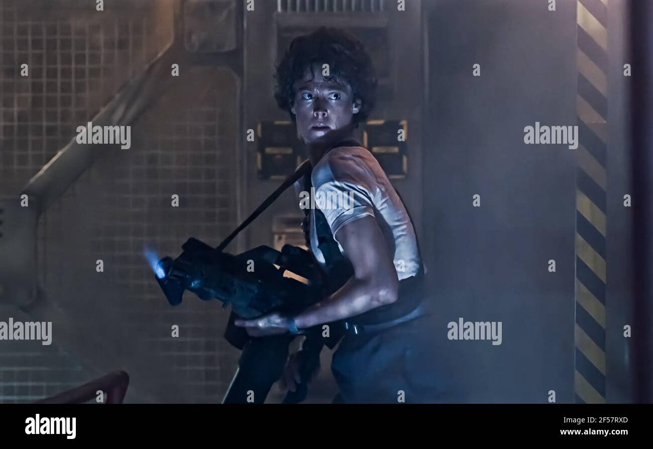 USA. Sigourney Weaver in a scene from the (C)Twentieth Century Fox film: Aliens (1986). Plot ...