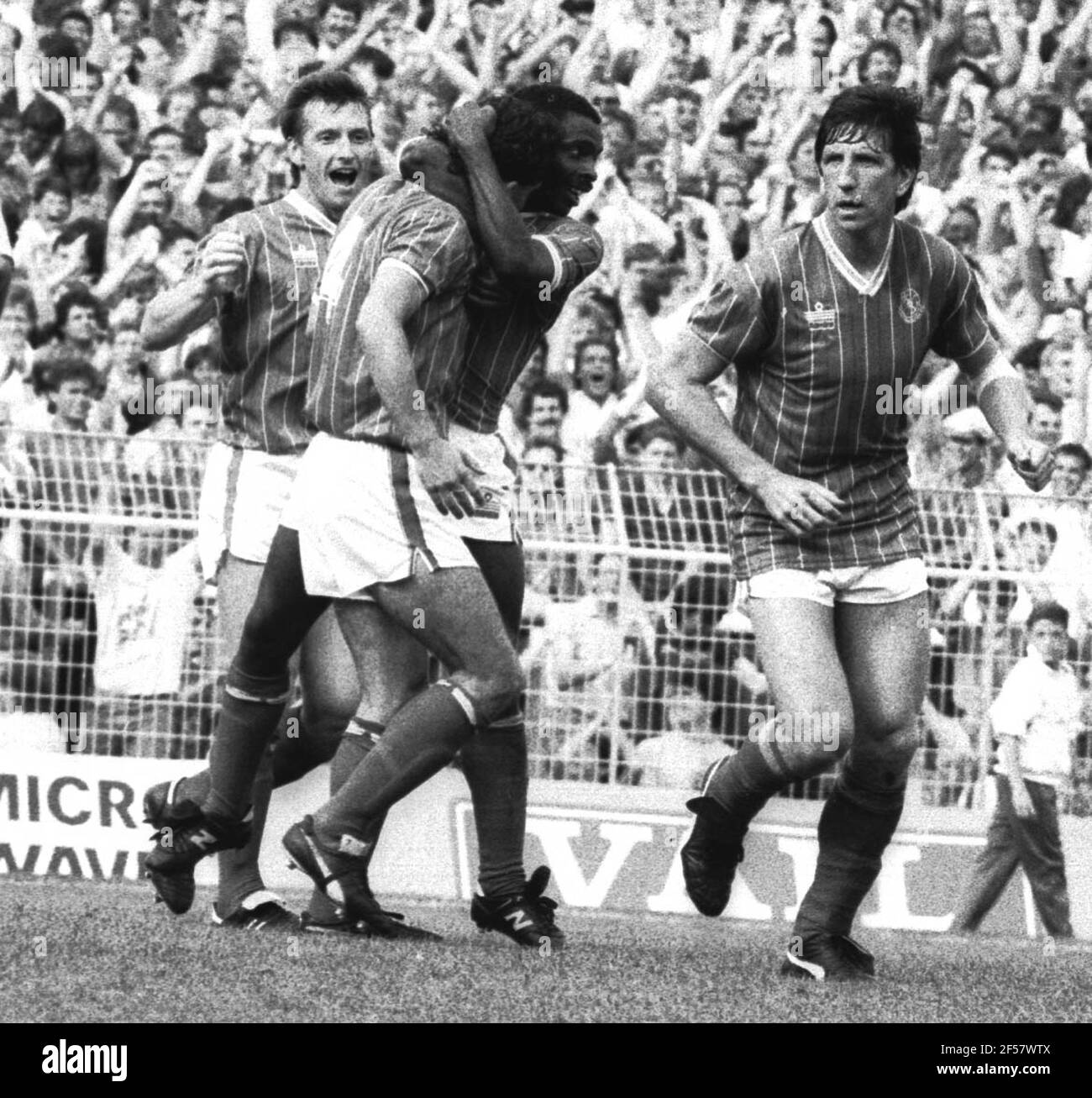 Paul mariner hi-res stock photography and images - Alamy