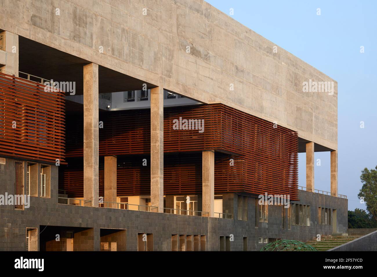 Side exterior facade view. Vijayawada School of Planning And ...