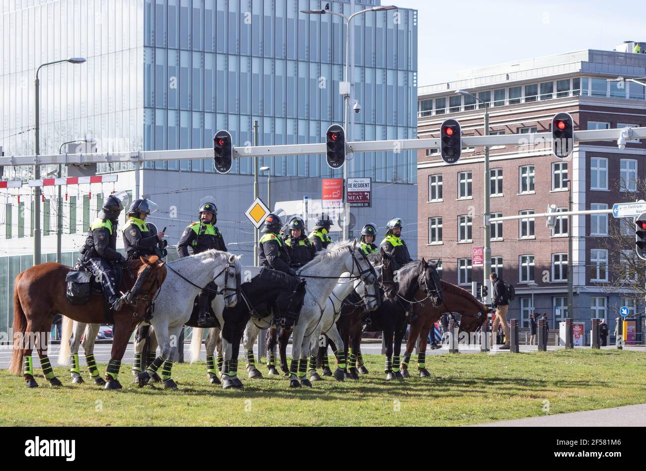 Politie riot police hi-res stock photography and images - Alamy
