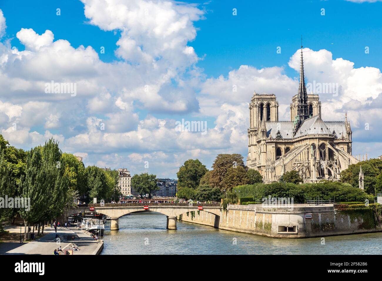 Seine and Notre Dame de Paris is the one of the most famous symbols of ...