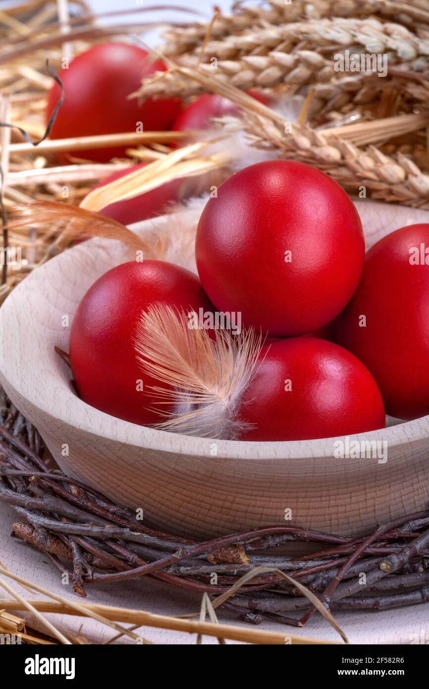 Colorfully eggs hi-res stock photography and images - Alamy