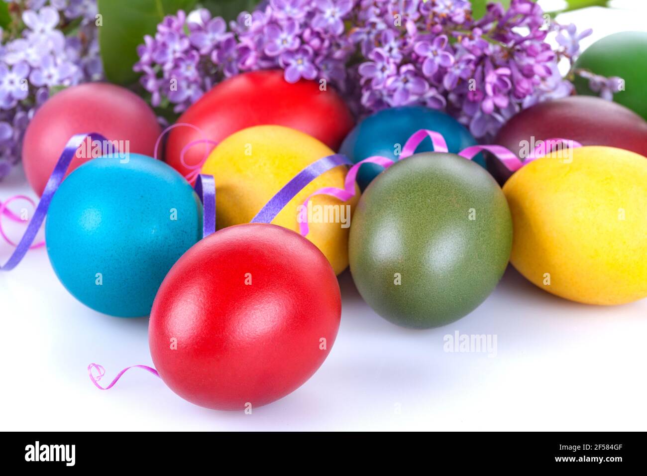 Violet easter egg hi-res stock photography and images - Alamy