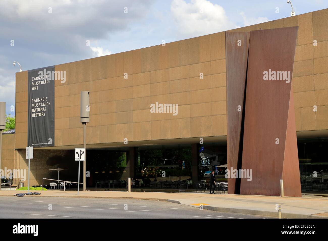 Pittsburgh museum hi-res stock photography and images - Alamy