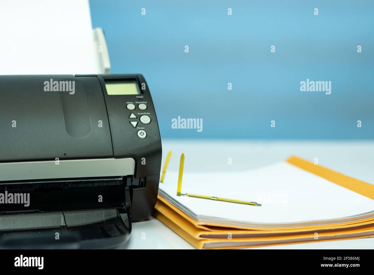 Image Digital Files Hi-res Stock Photography And Images - Alamy