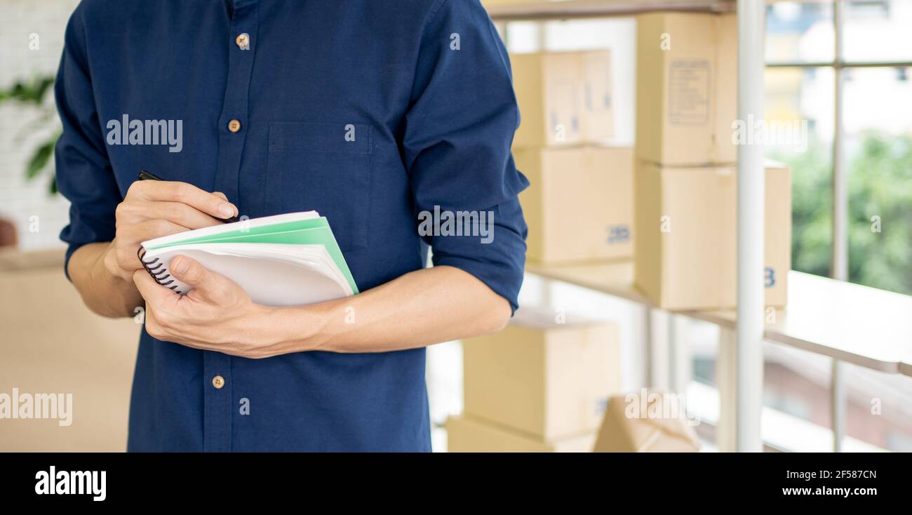 Delivering boxes to office hi-res stock photography and images - Alamy