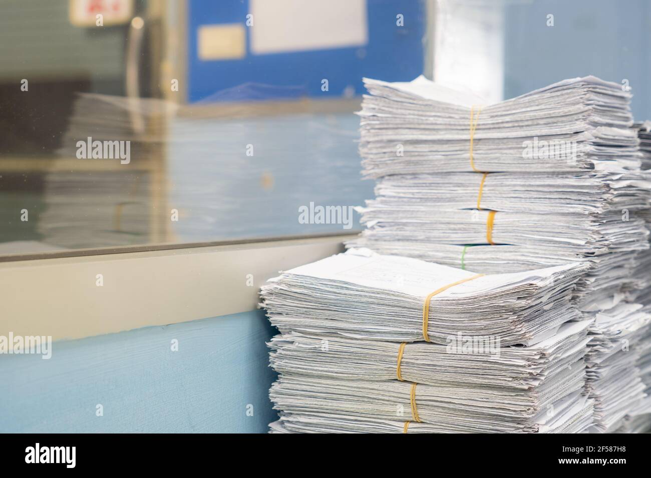 Saved documents hi-res stock photography and images - Alamy
