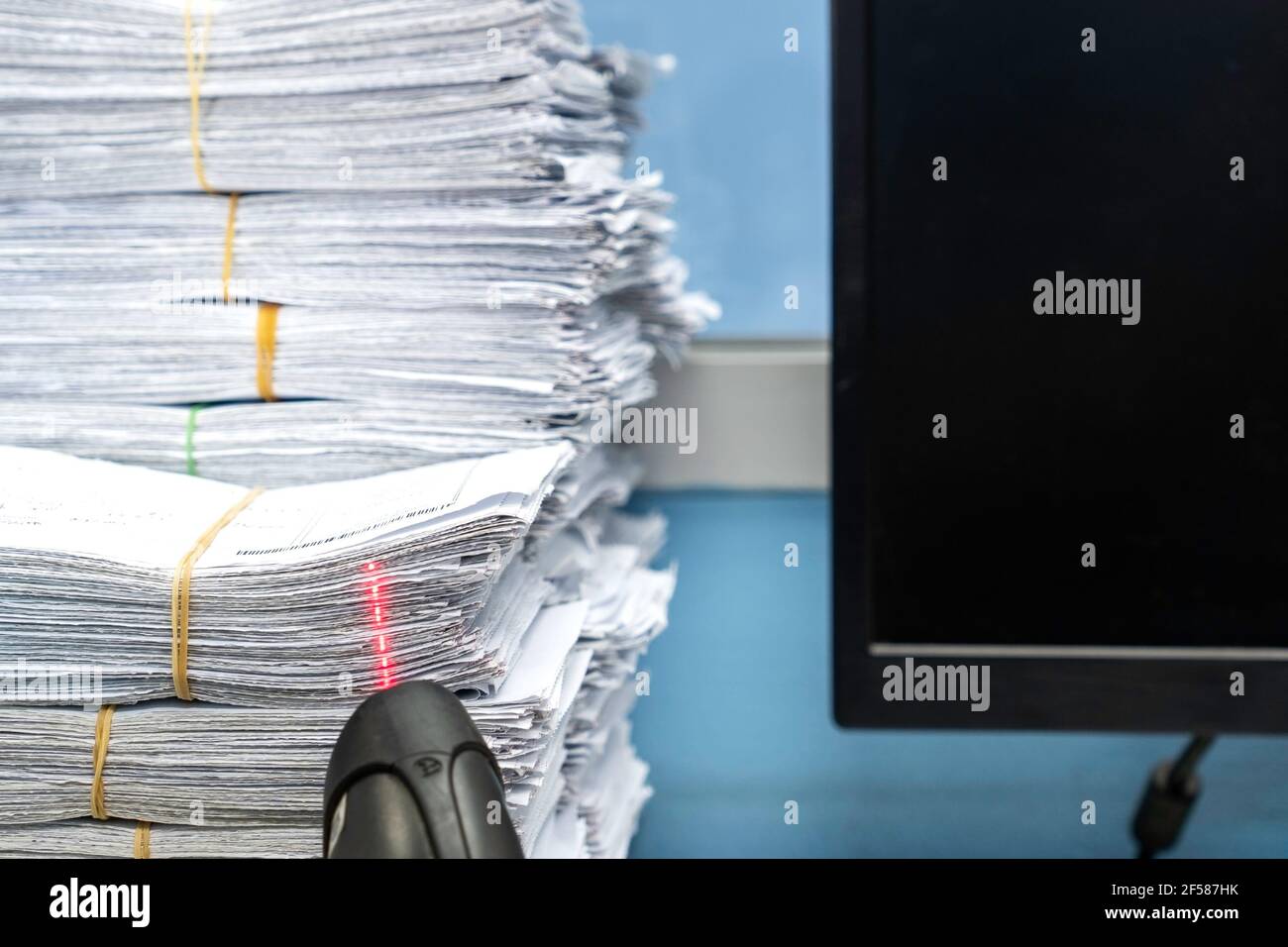 Saved documents hi-res stock photography and images - Alamy