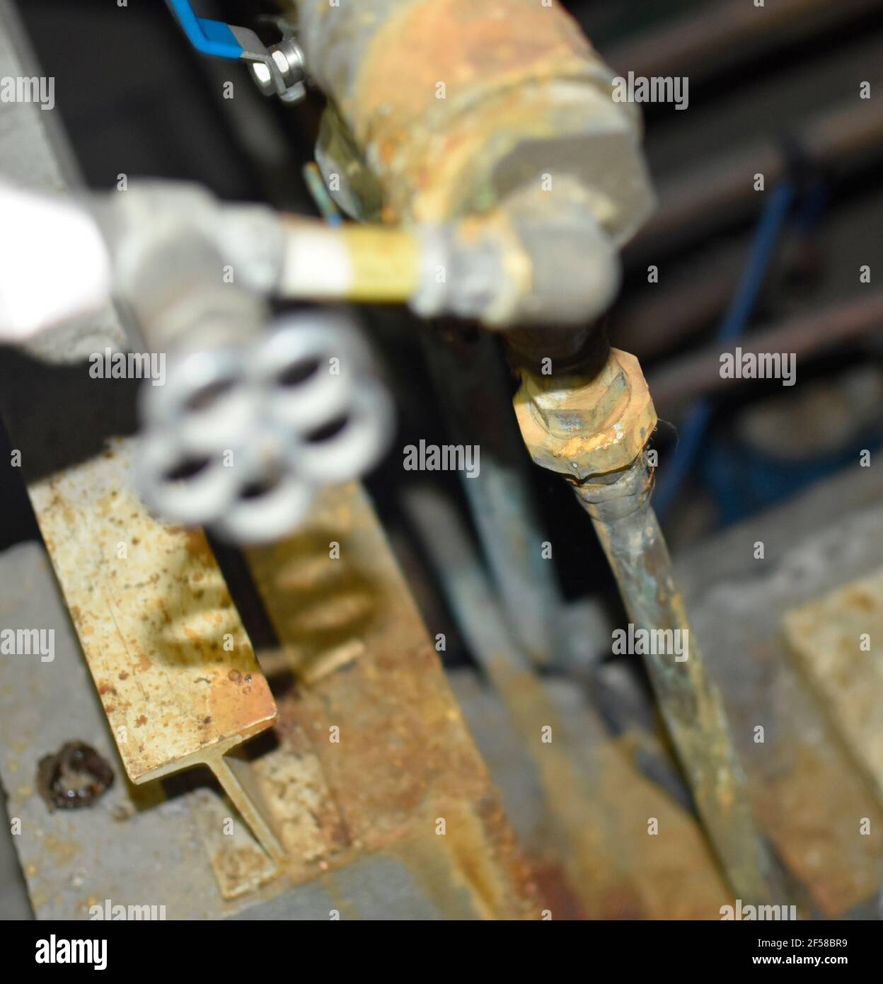 Rusty pipes hi-res stock photography and images - Alamy