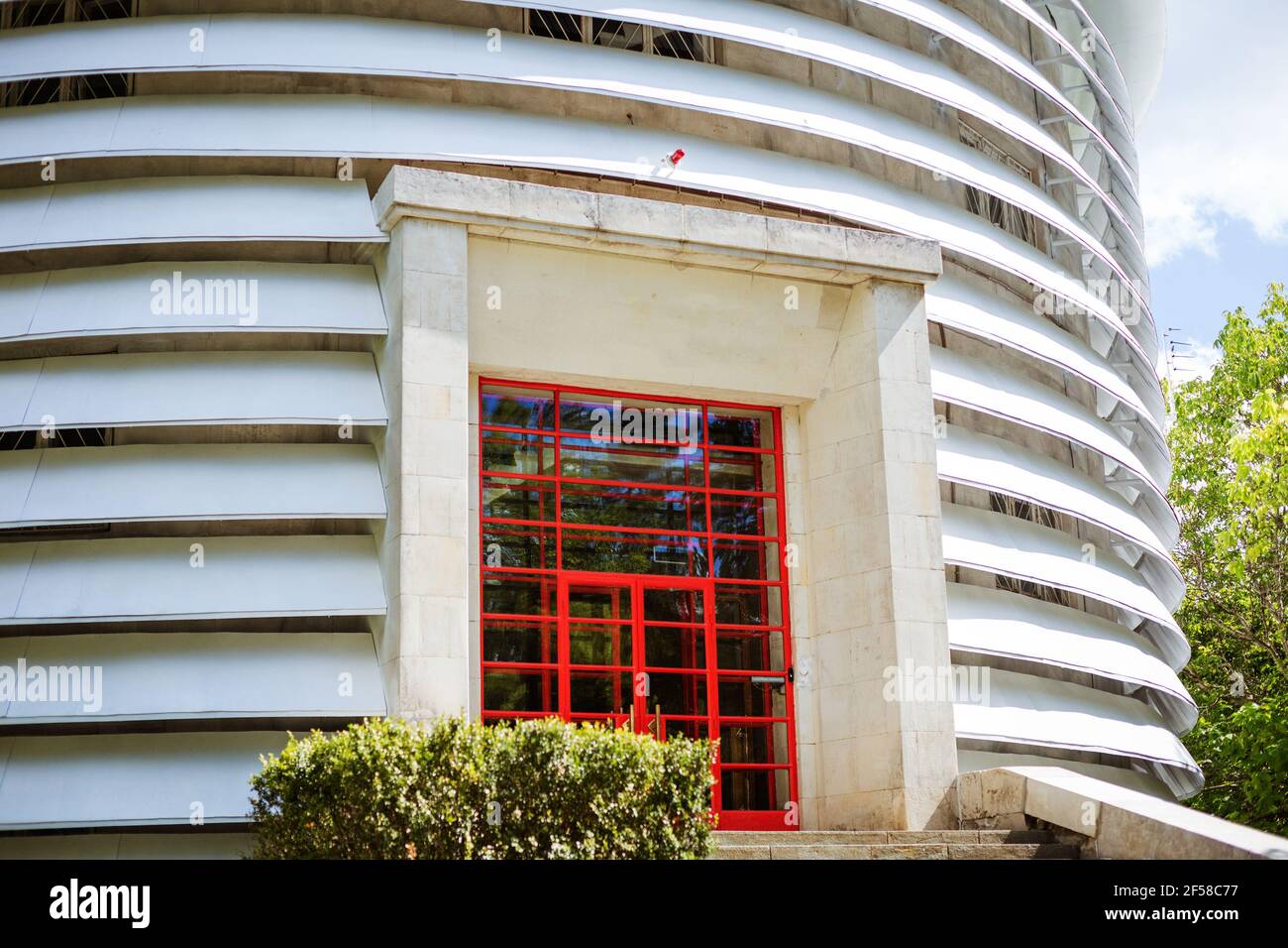 Observatory doors hi-res stock photography and images - Alamy