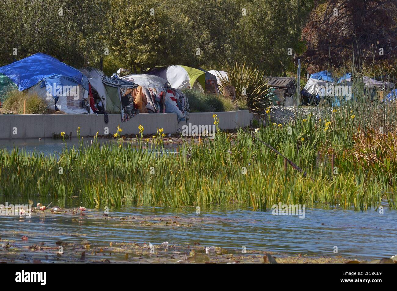 Homeless encampment hi-res stock photography and images - Alamy