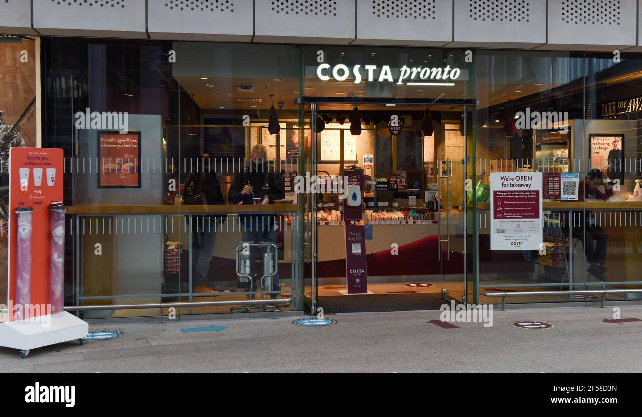 Logo pronto hi-res stock photography and images - Alamy