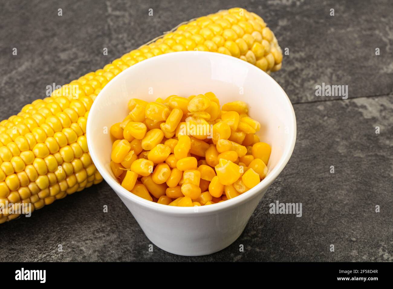 Sweet yellow corn grain in the bowl Stock Photo - Alamy