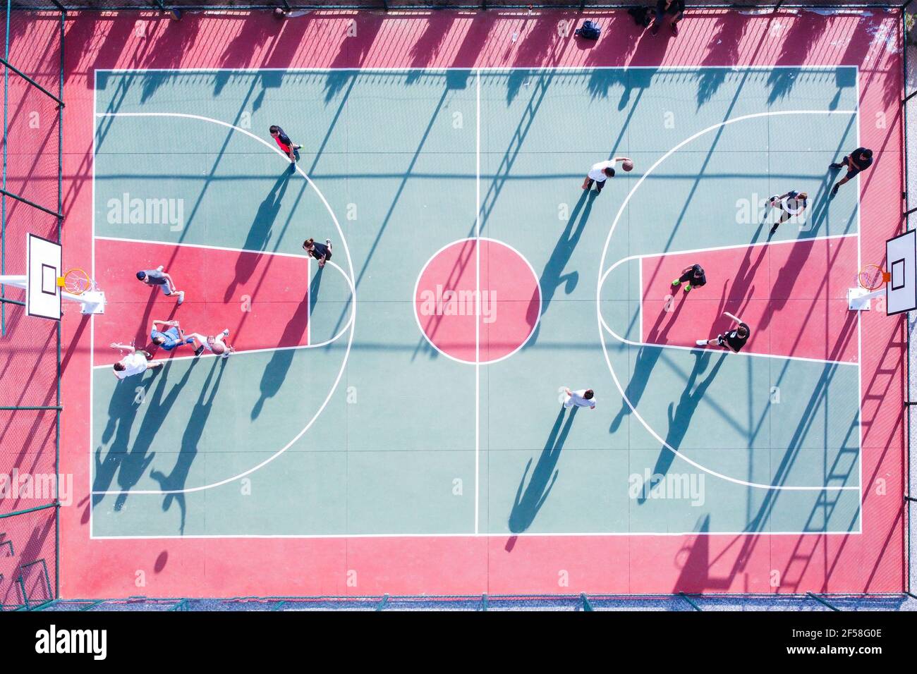 Top view man playing basketball hi-res stock photography and images - Alamy