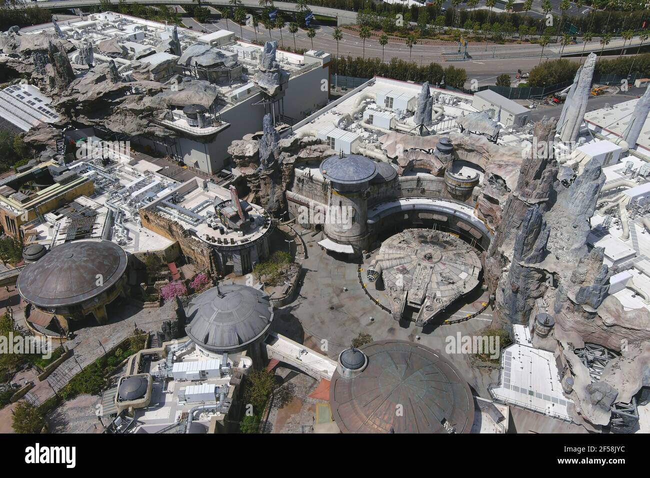 An aerial view of Star Wars: Galaxy's Edge at Disneyland Park ...