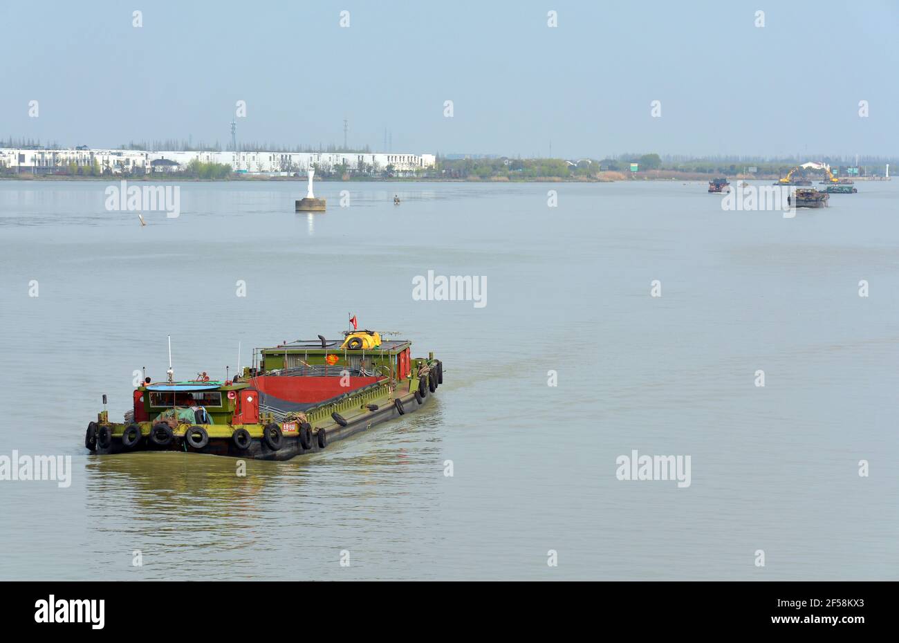 Cargo barges hi-res stock photography and images - Alamy