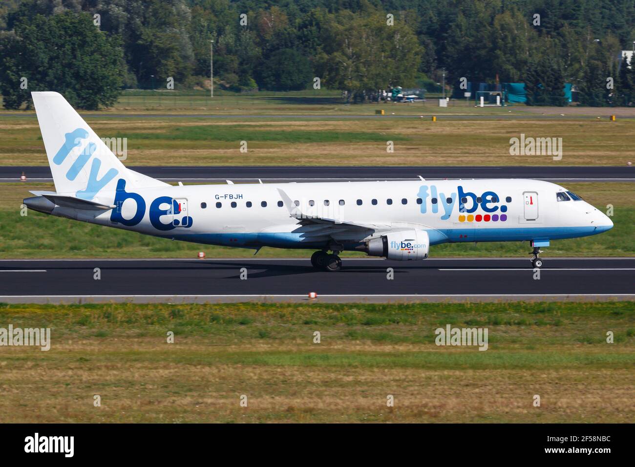Embraer e 170 hi-res stock photography and images - Alamy