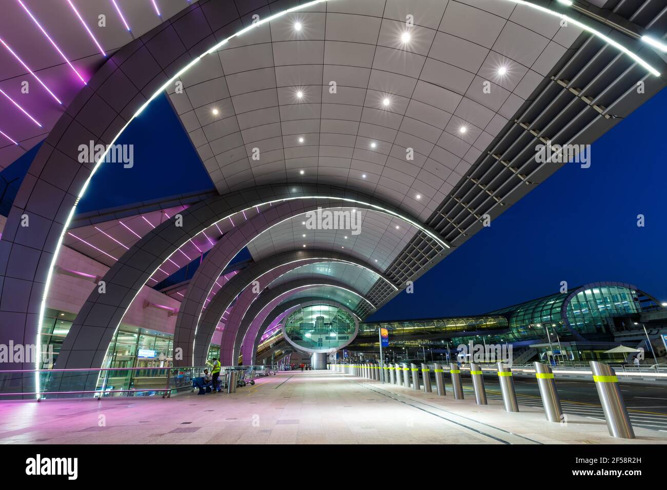 Dubai, United Arab Emirates – 21. February 2018: Terminal 3 Nightshot ...