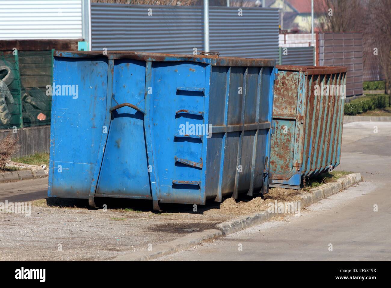 Metal recycling containers hi-res stock photography and images - Alamy