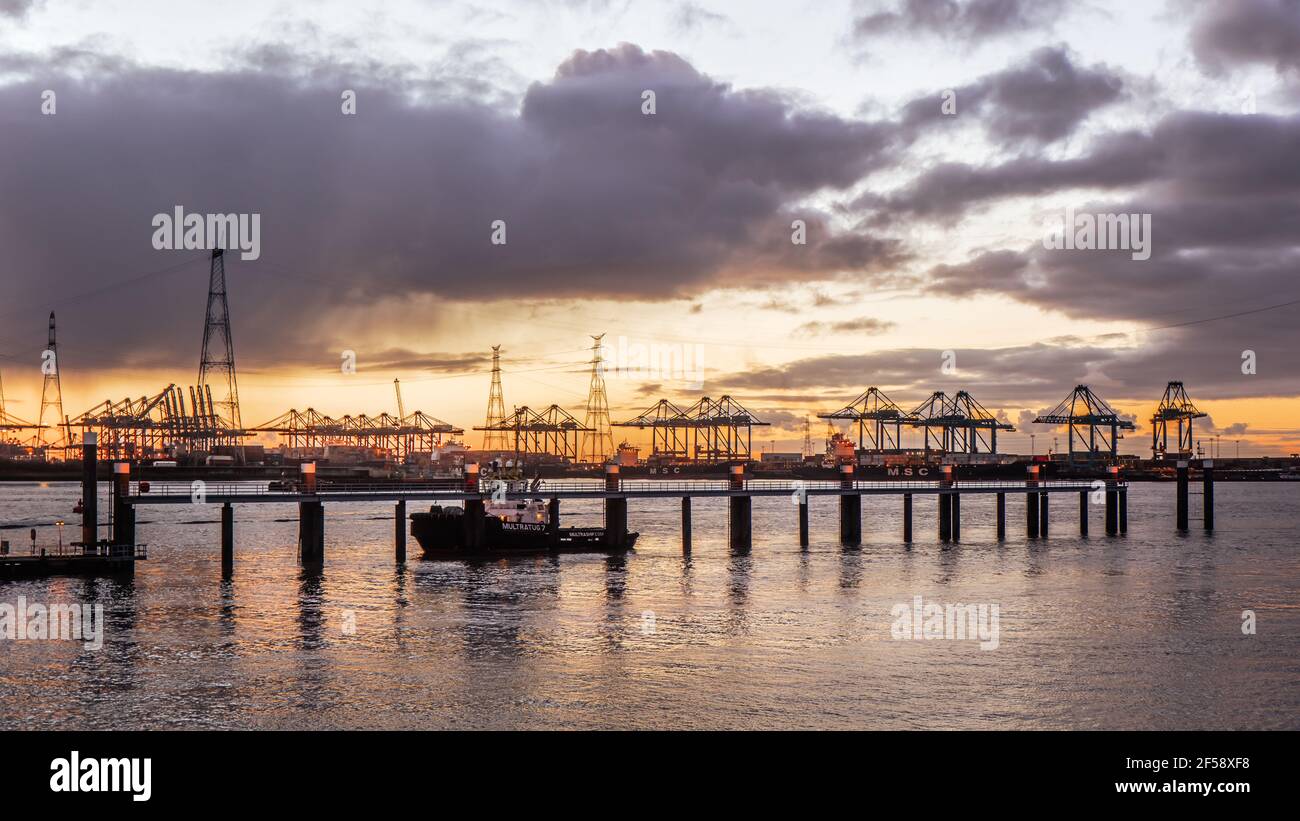 Antwerp by boat hi-res stock photography and images - Alamy