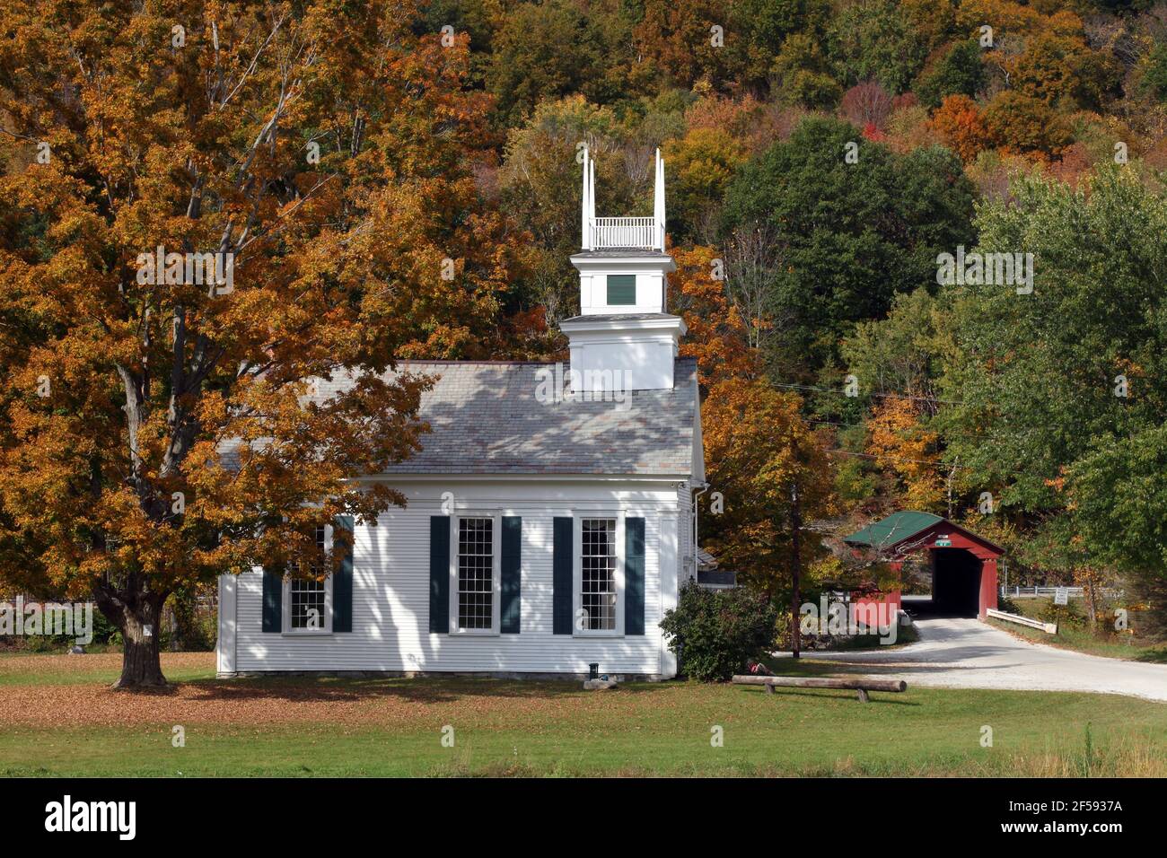 geography / travel, USA, Vermont, West Arlington, Chapel on the Green ...