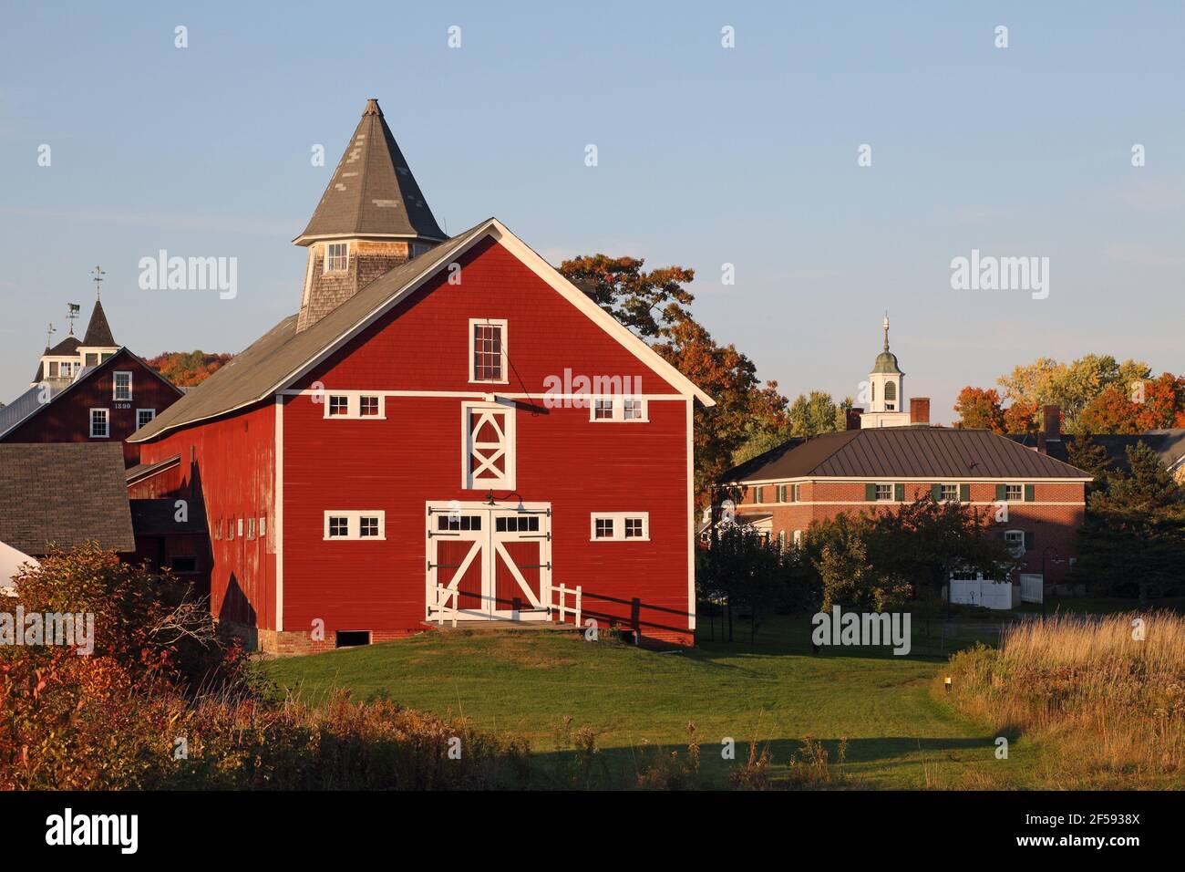 Vermont barns hi-res stock photography and images - Alamy