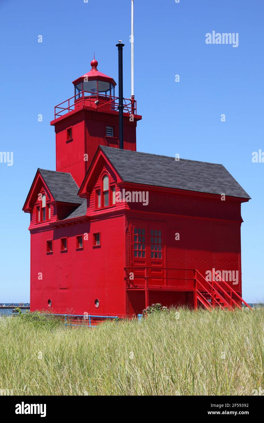Red harbor hi-res stock photography and images - Alamy