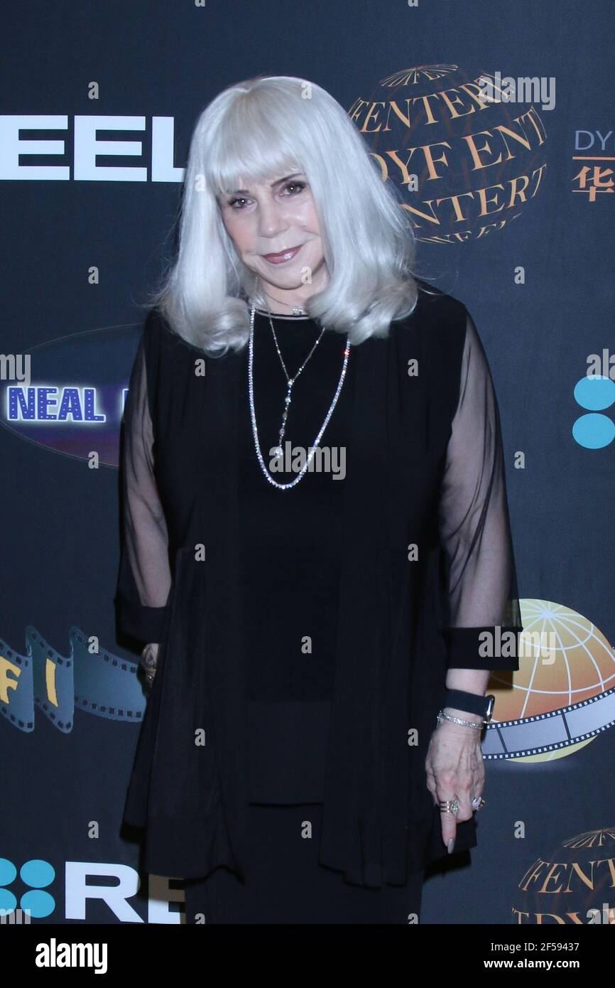 LOS ANGELES - MAR 24: Elizabeth Travis, aka Mrs Randy Travis at the ...