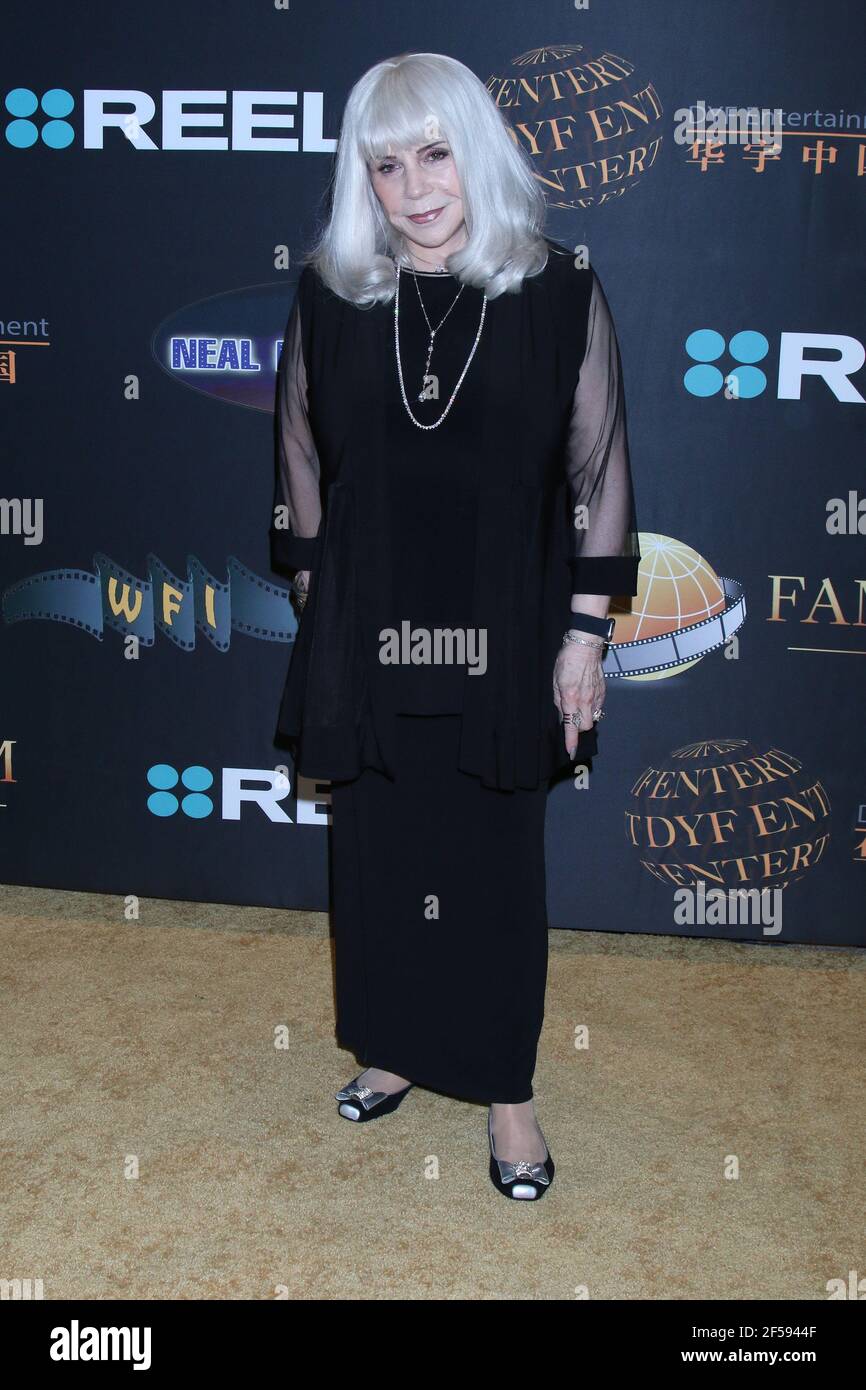 LOS ANGELES - MAR 24: Elizabeth Travis, aka Mrs Randy Travis at the ...