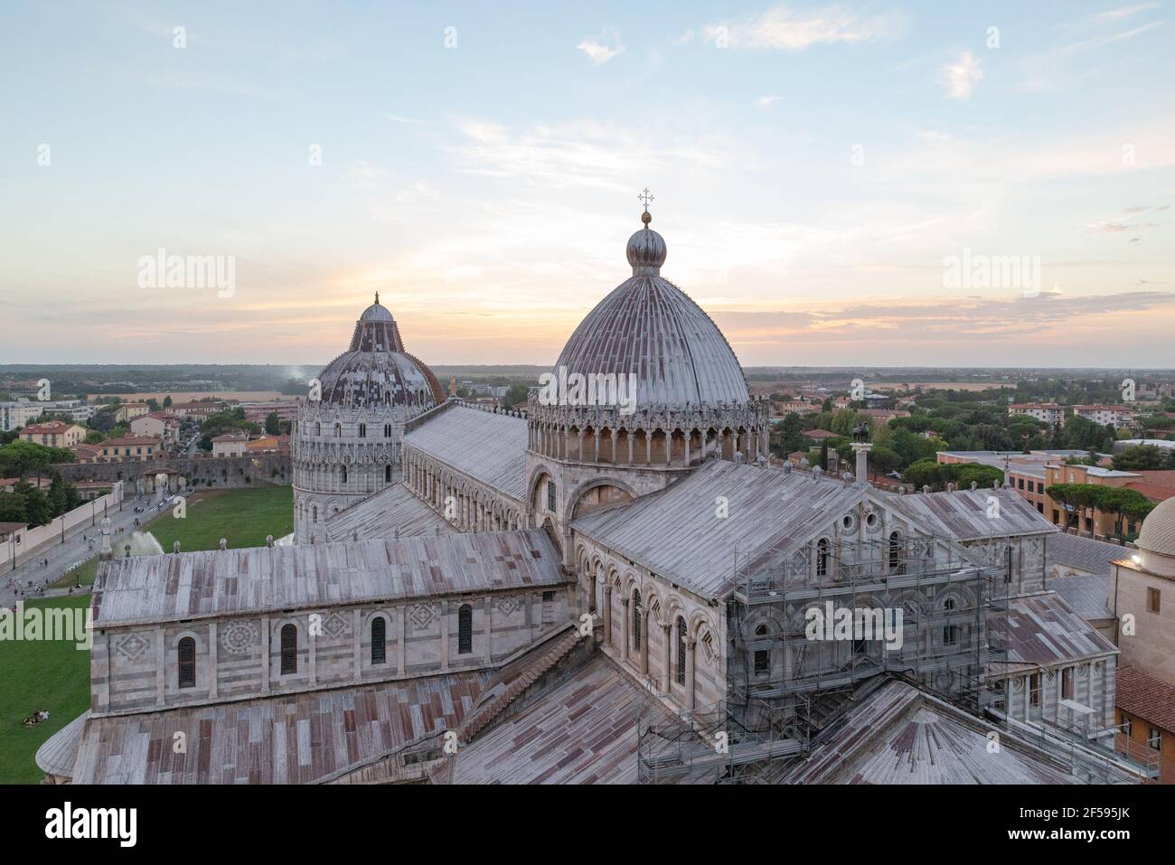 Sky tuscany hi-res stock photography and images - Alamy