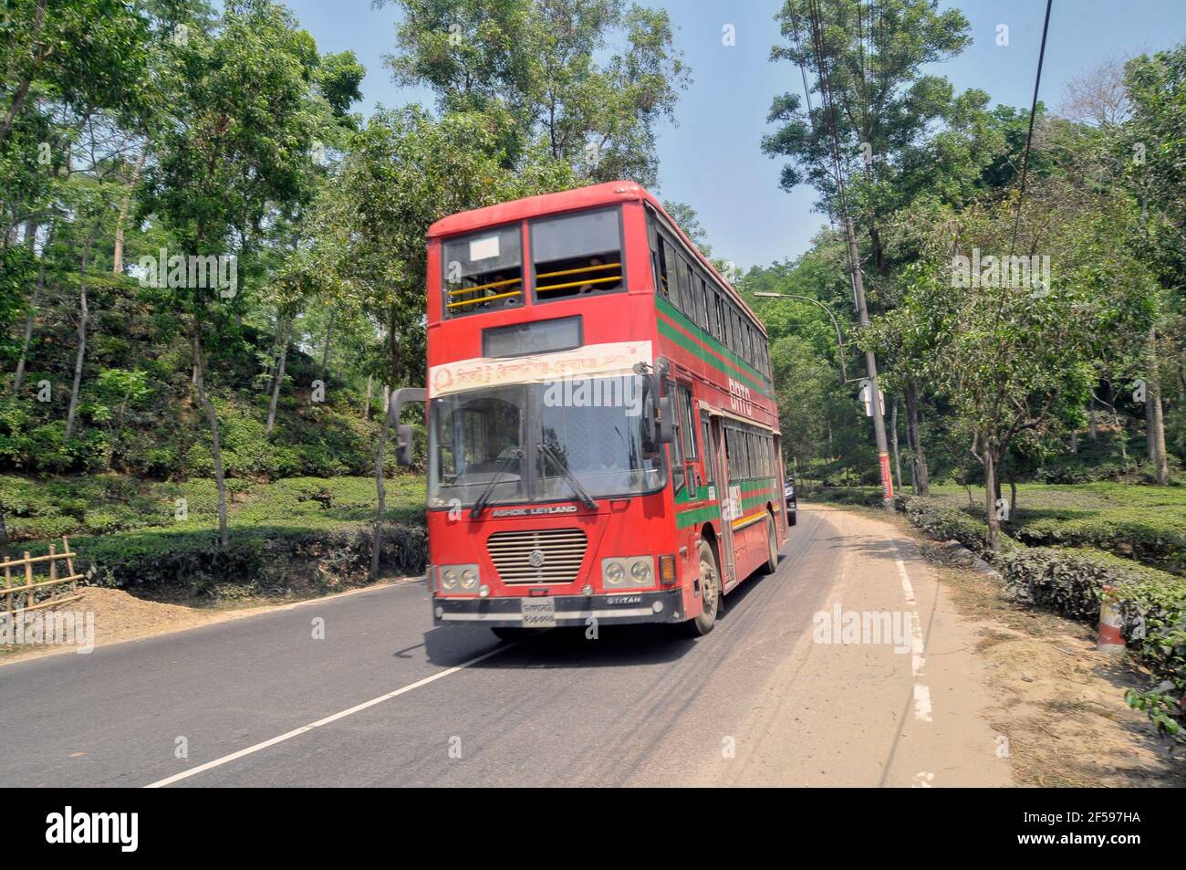 147 bus hi-res stock photography and images - Alamy