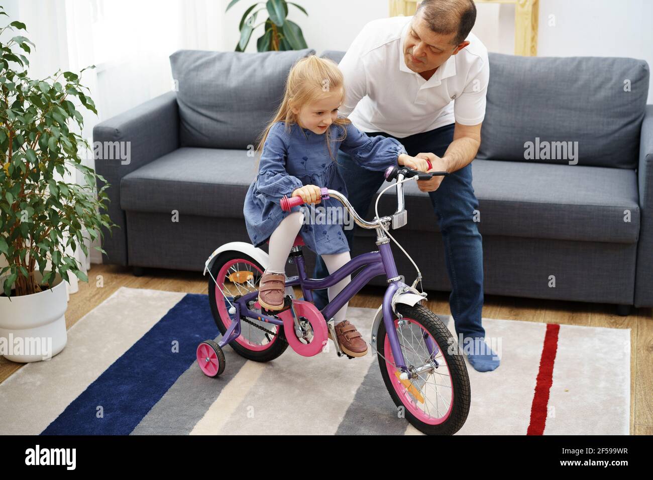 Grandpa bicycle hi-res stock photography and images - Alamy