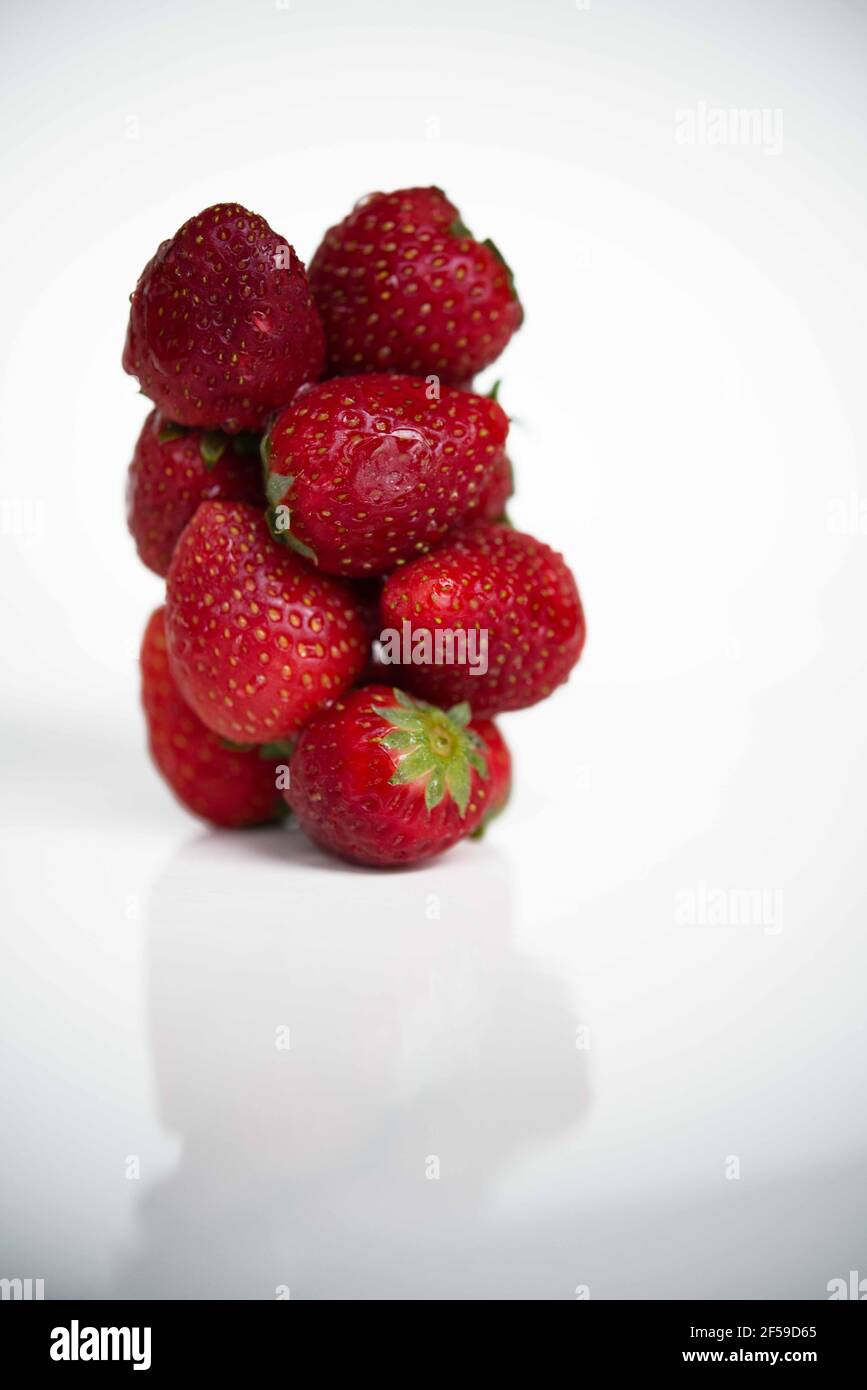 Pomegrain hi-res stock photography and images - Alamy