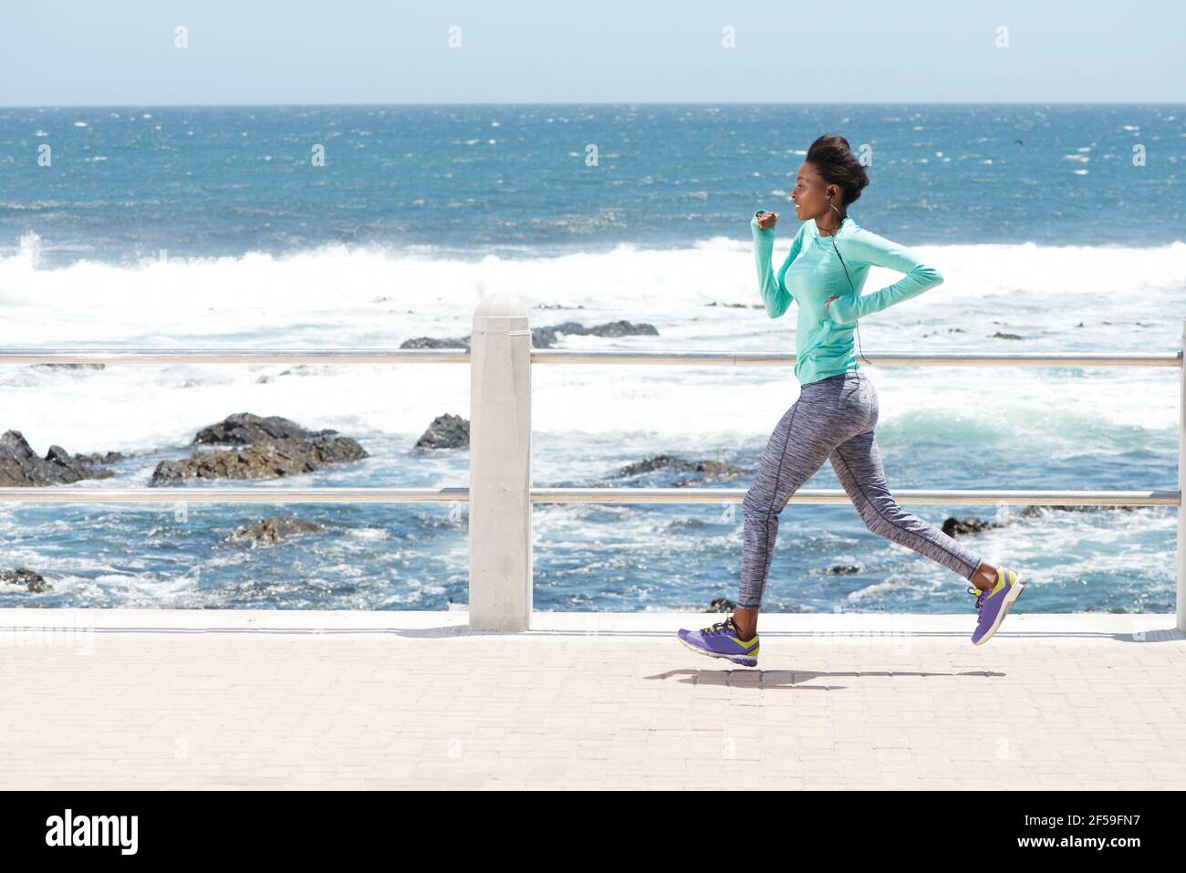 African american female fitness model hi-res stock photography and ...