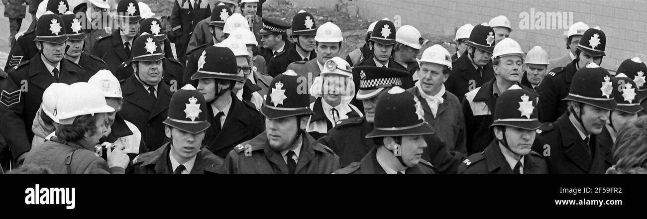 Mrs Thatcher with miners and press at Selby colliery/Wistom Mine March ...