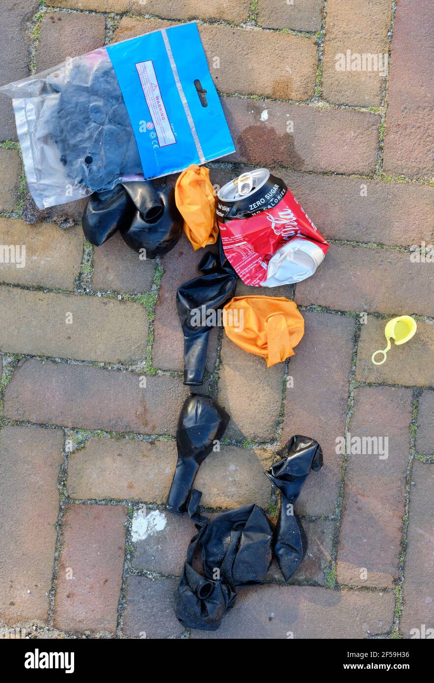 Litter in nature Stock Photo - Alamy