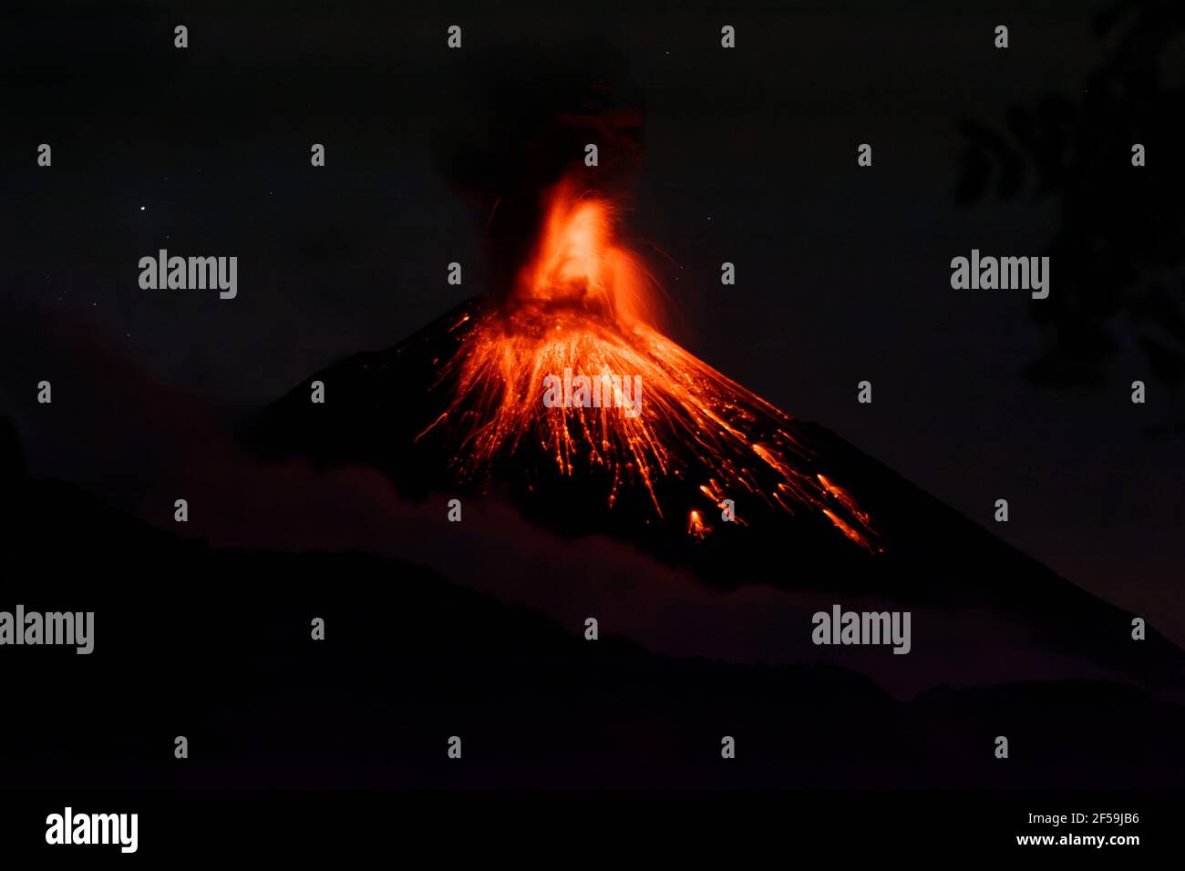 Reventador volcano hi-res stock photography and images - Alamy