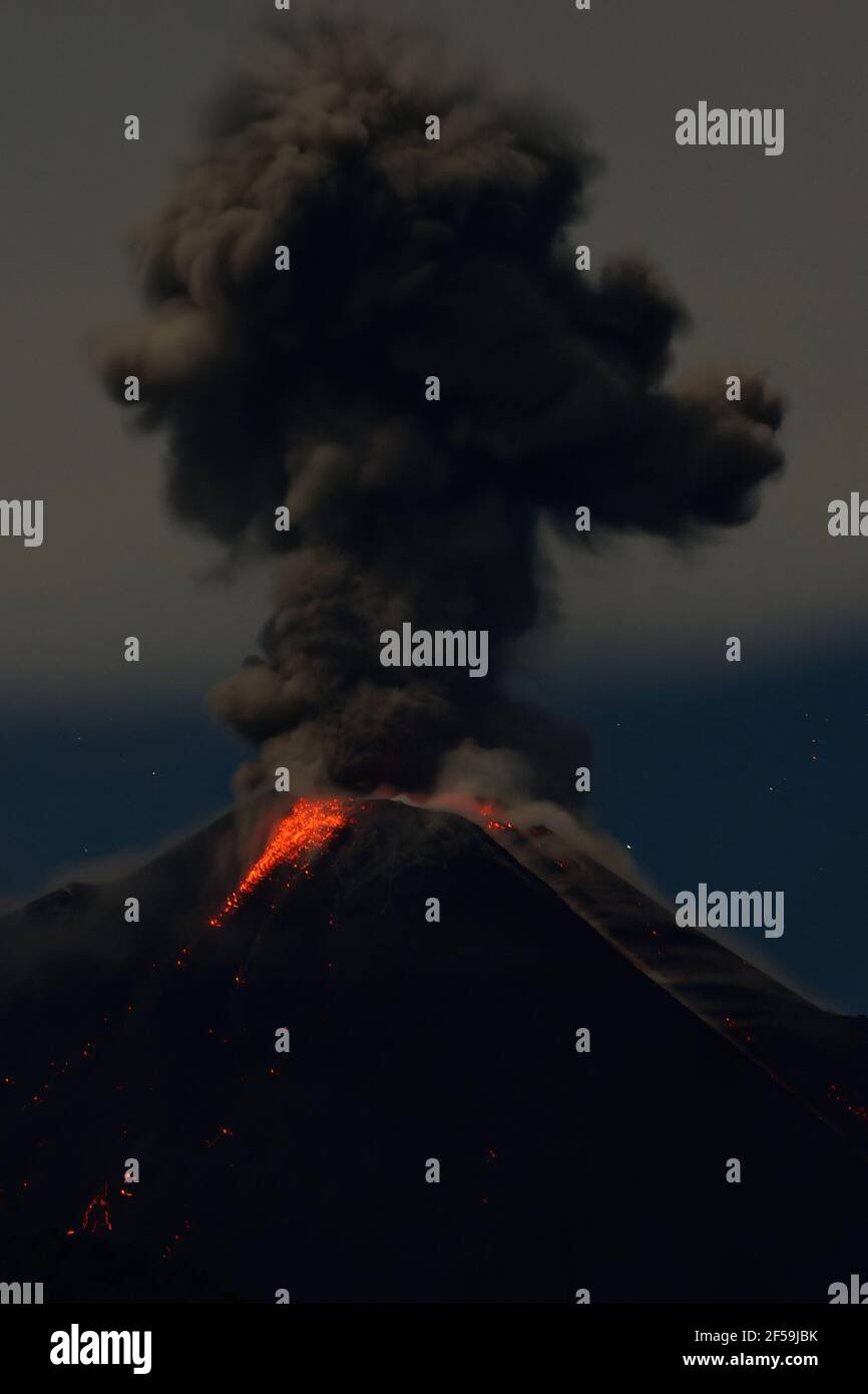 Reventador volcano hi-res stock photography and images - Alamy