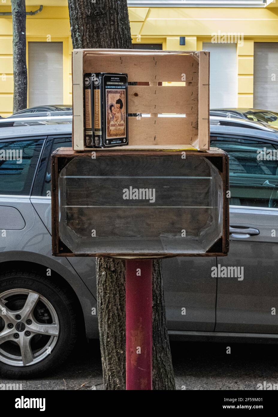 Two boxes attached to pole hi-res stock photography and images - Alamy