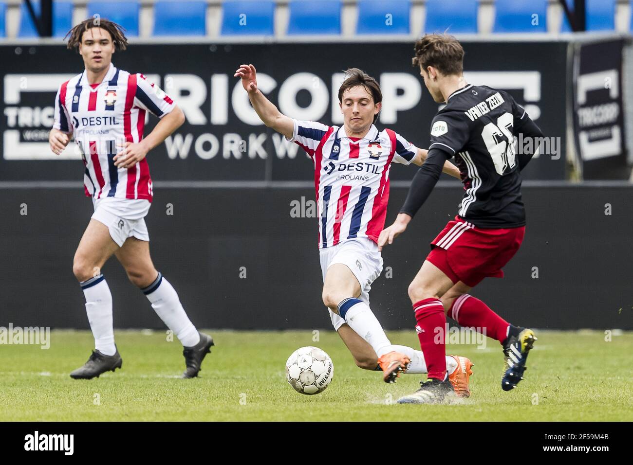 TILBURG - 25-03-2021, Koning Willem II stadion. Dutch football ...