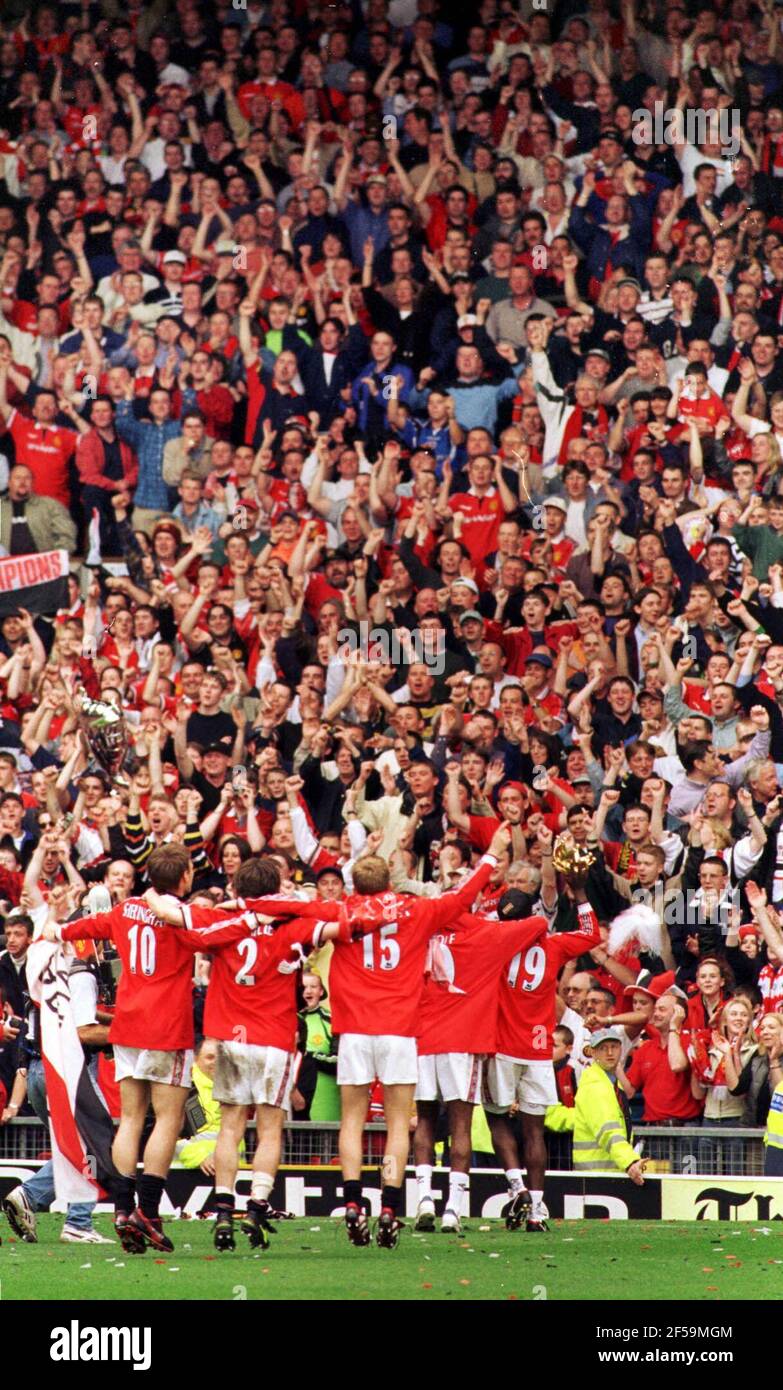 Premiership title 1999 hi-res stock photography and images - Alamy