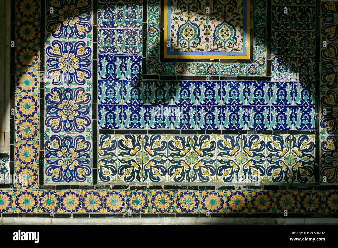 Libya islamic architecture hi-res stock photography and images - Alamy