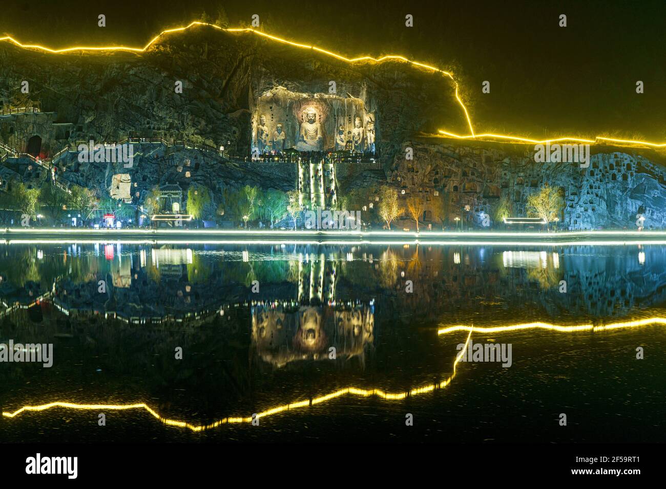 Longmen mountains hi-res stock photography and images - Alamy