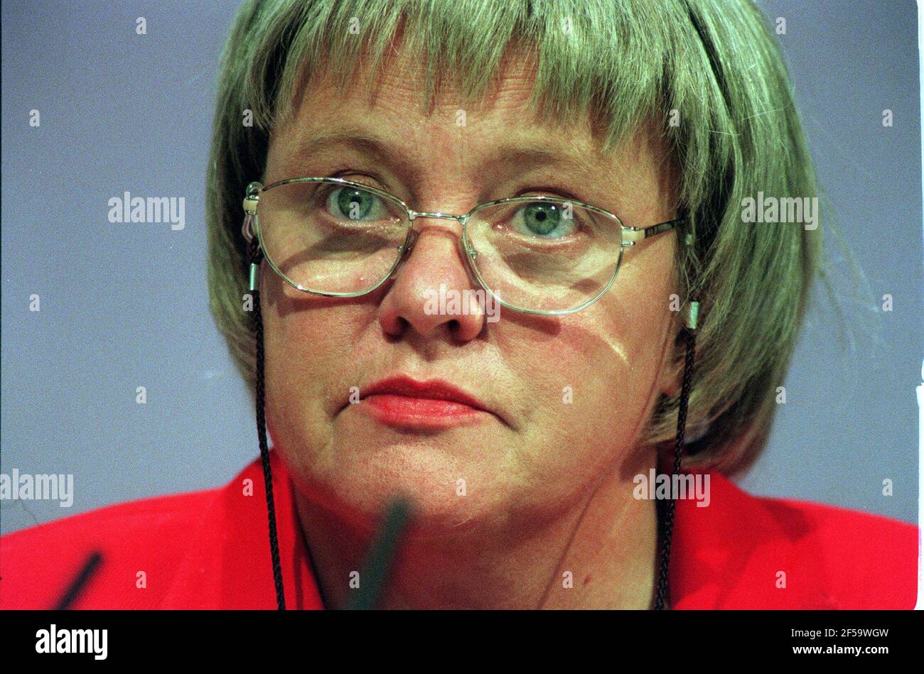 Mo mowlam 1997 hi-res stock photography and images - Alamy