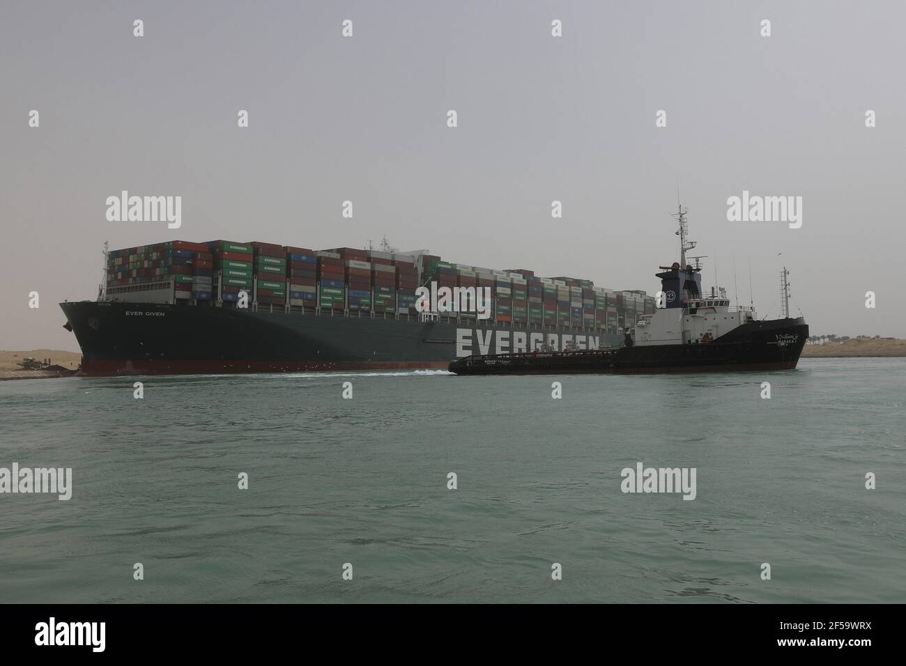 Ever given ship blocking the suez canal hi-res stock photography and ...