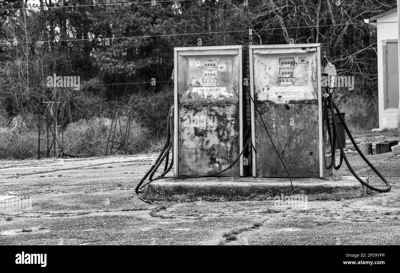 old rusty vintage petroleum fuel pump at abandoned gas station Stock ...