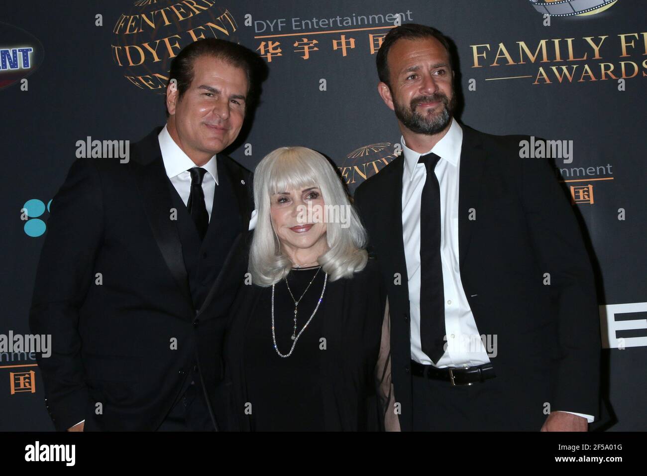 Elizabeth travis hi-res stock photography and images - Alamy