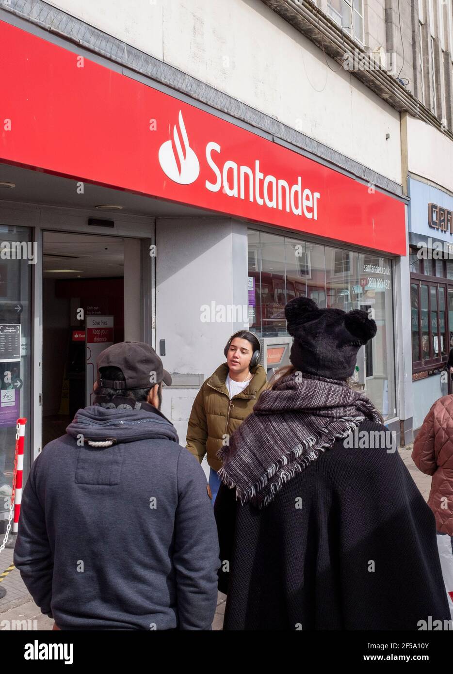 Santander brighton hi-res stock photography and images - Alamy