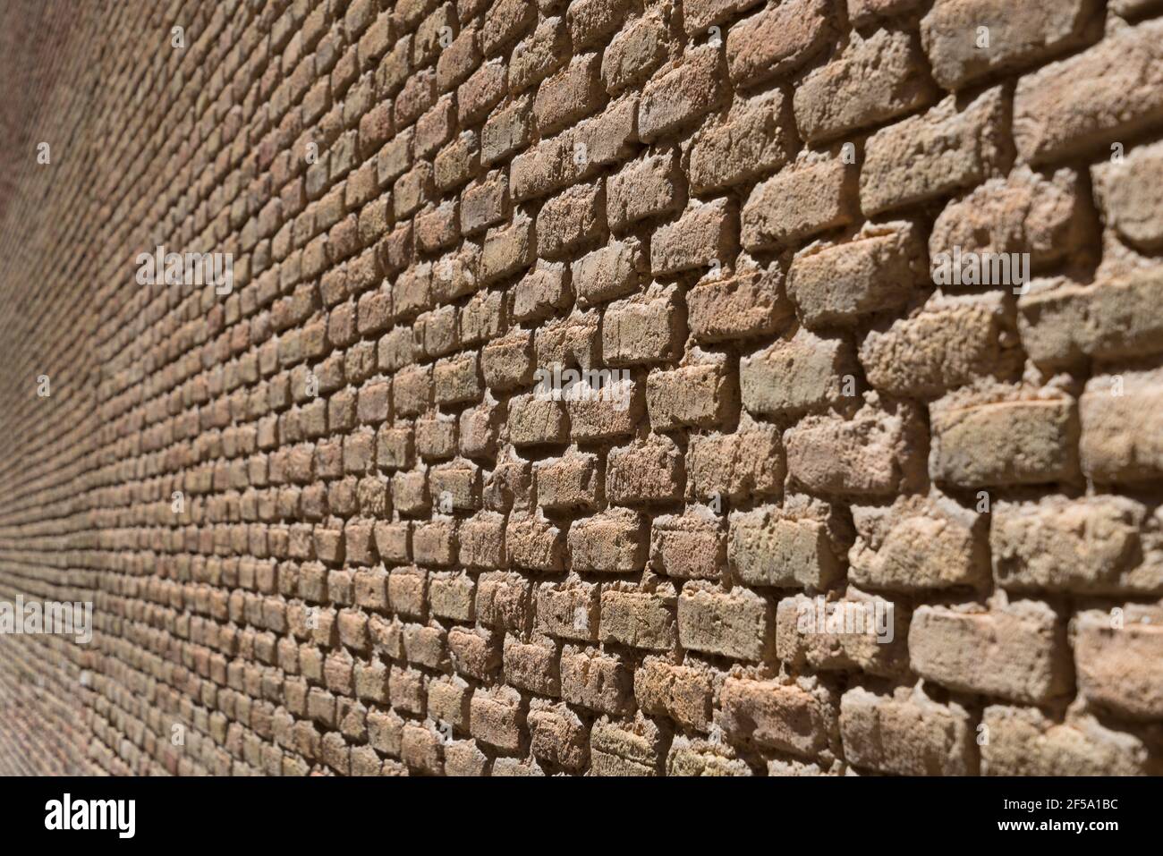 Layers of bricks hi-res stock photography and images - Alamy